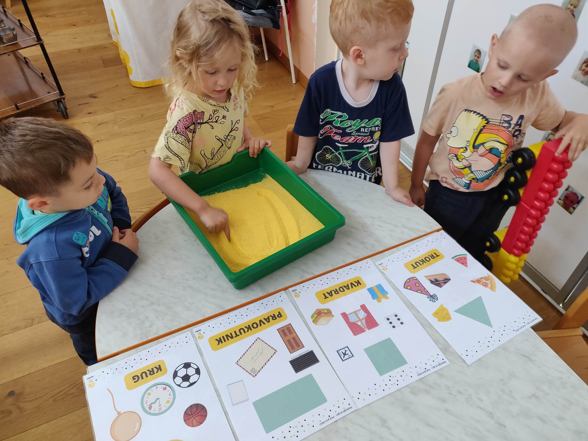 BOJE I GEOMETRIJSKI OBLICI – Dječji vrtić "Maslačak"